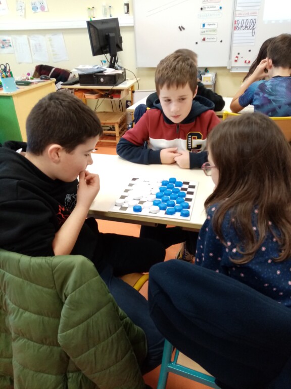 Tracer un damier pour jouer aux dames